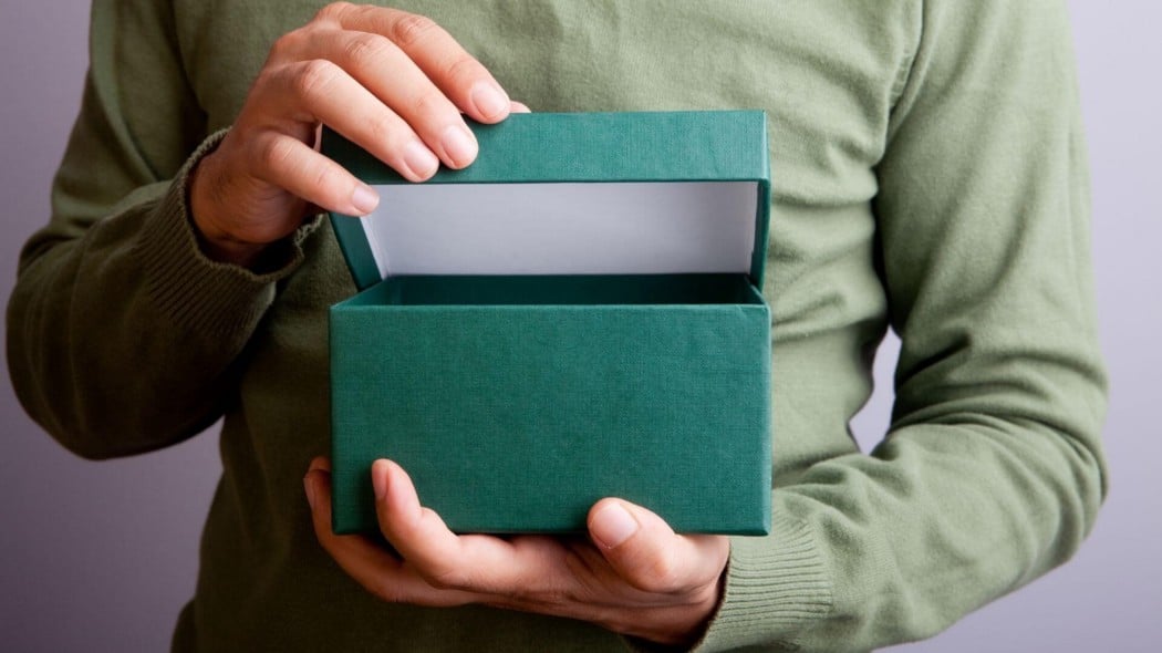 Open The Box And Beat Uncertainty - Lison Mage